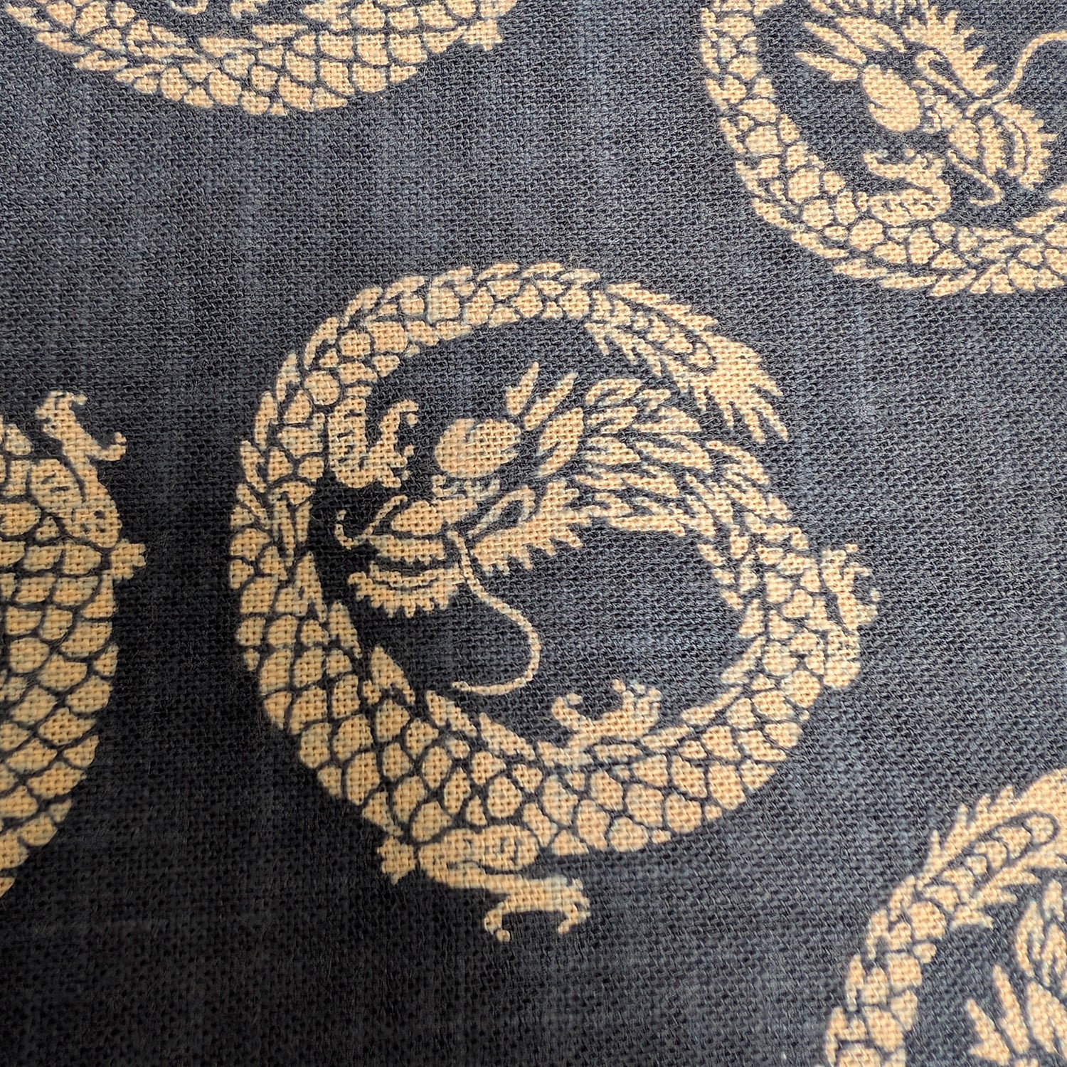 Indigo-Style Dragon Cotton Slub Fabric | Kokka Fabrics