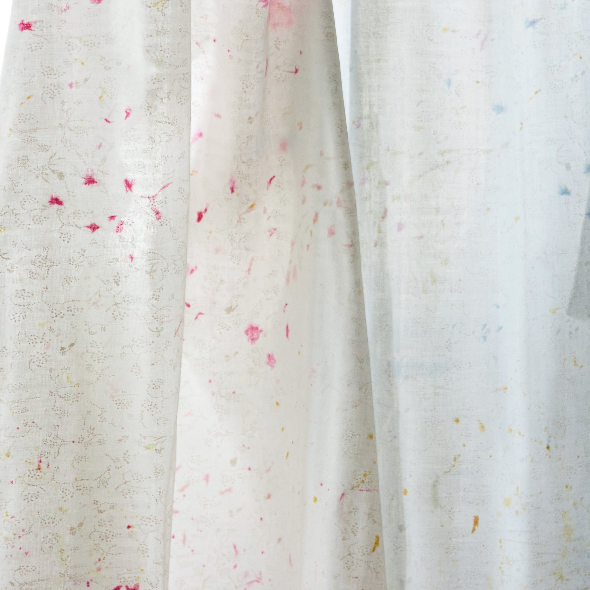 nani IRO Flowers Bloom & Bear Fruits Cotton Double Gauze | Kokka Fabrics